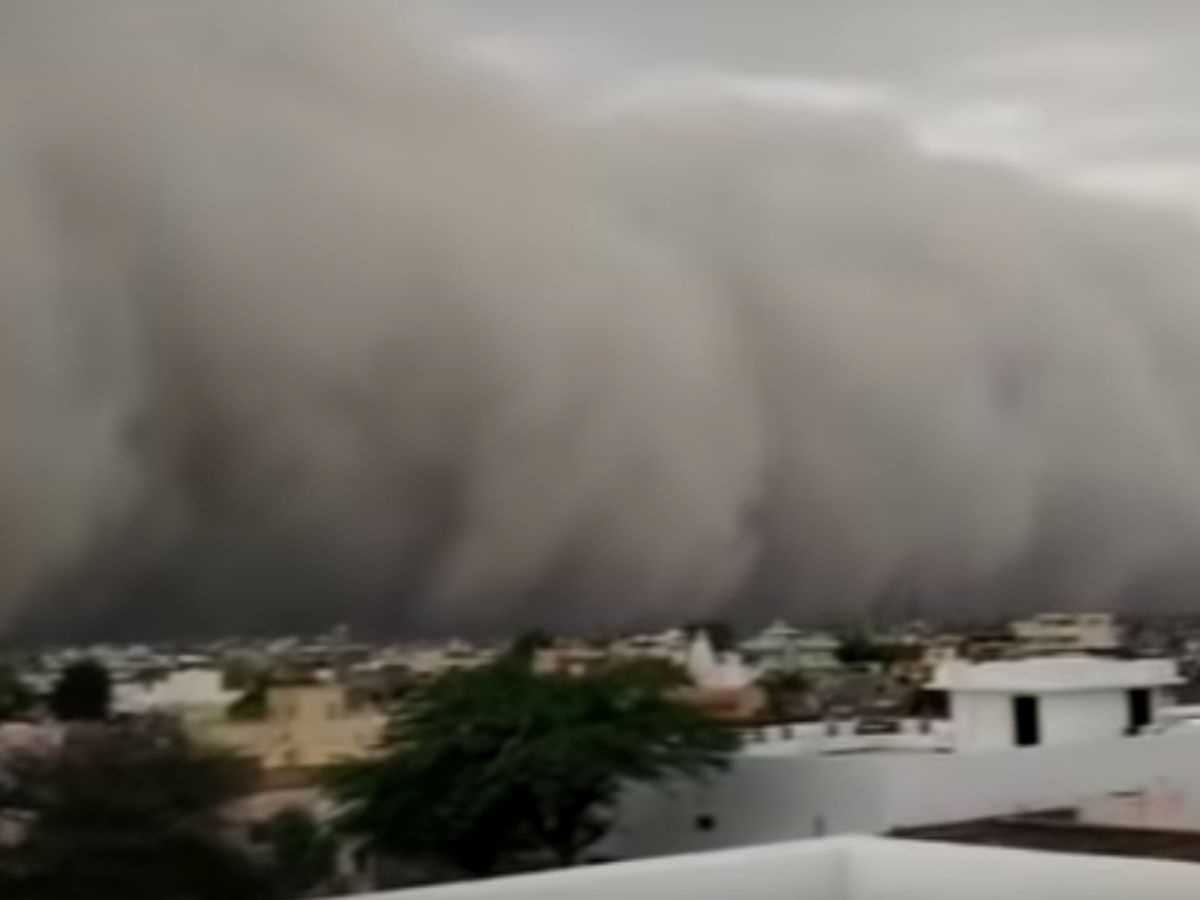 A Tsunami Of Dust Approaching Churu Rajasthan Will Send Shivers Down ...