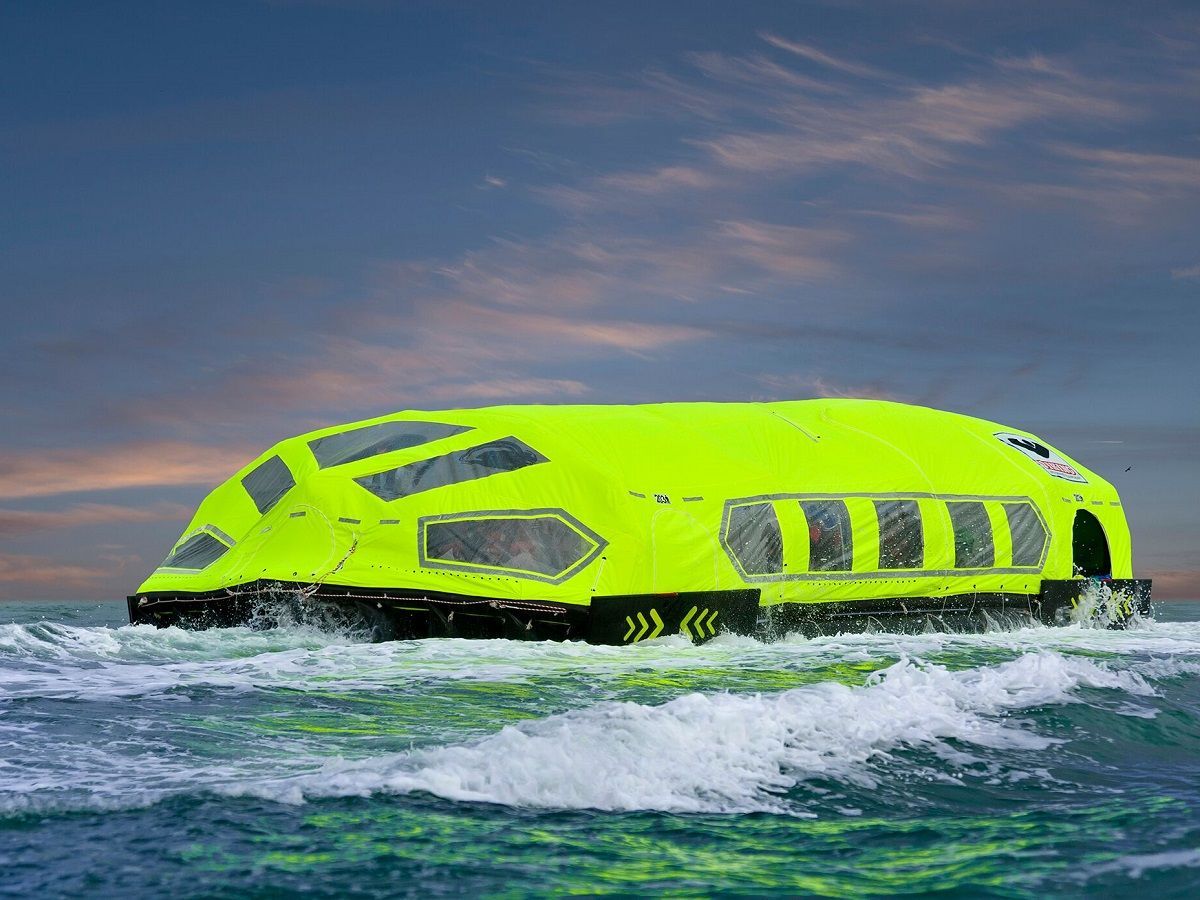 This Electrically Powered Life Raft Can Save The Lives Of 203 ...