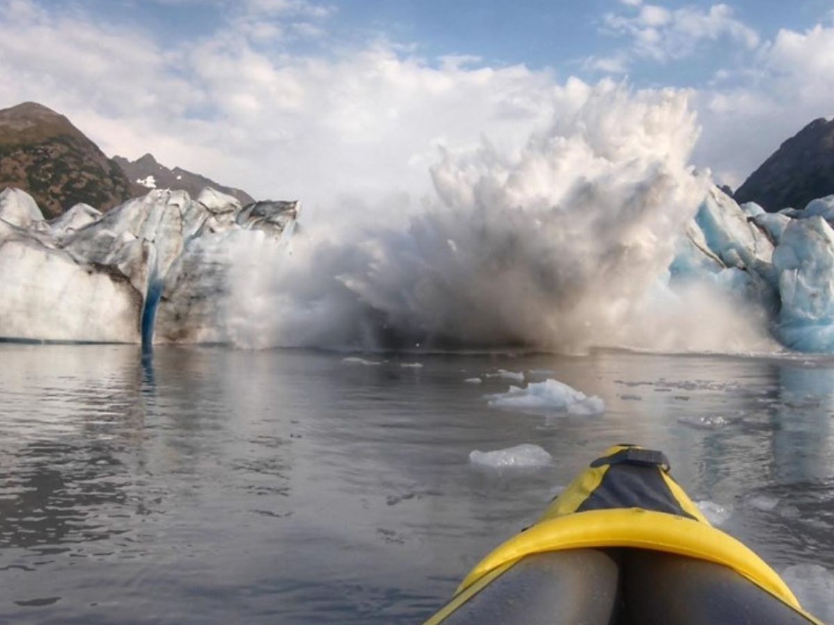Watch: Chilling Video Shows Kayakers Furiously Paddling To Safety After ...