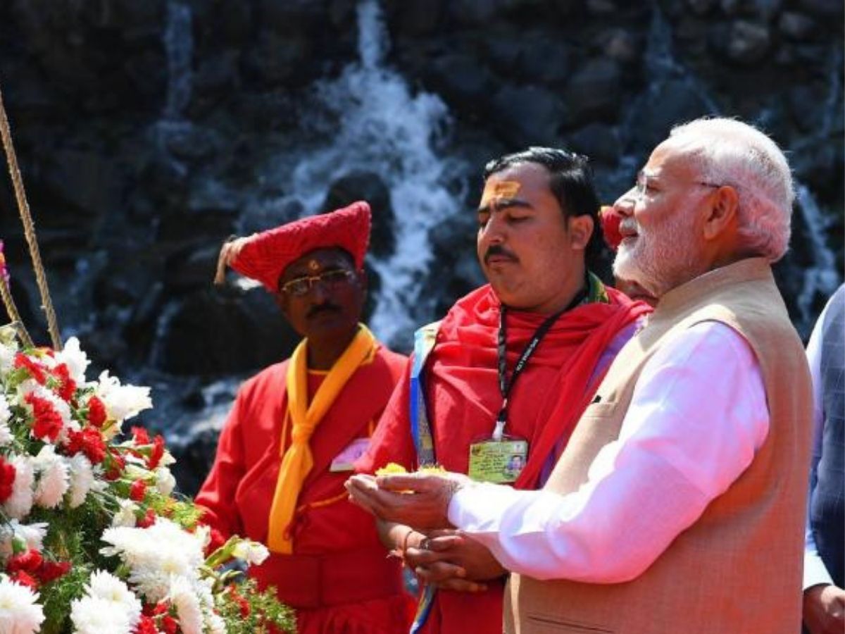 PM Modi To Launch 800-kg 'Astounding Bhagavad Gita' Printed In Milan ...