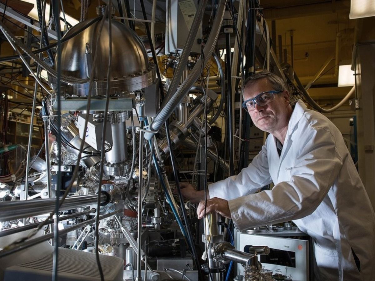 Scientists May Have Discovered Another Way To Produce Breathable Oxygen ...