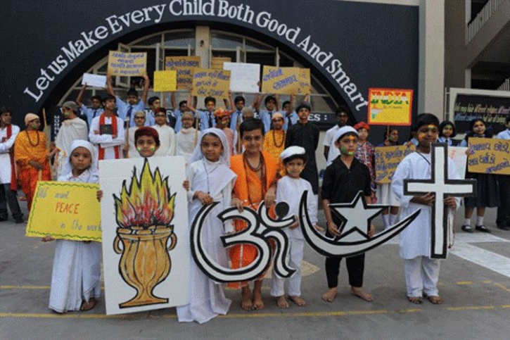 10 Images Of Religious Unity That Define The Idea Of India