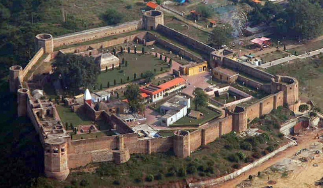 11 Lesser Known Forts In India That Have Fascinating Histories