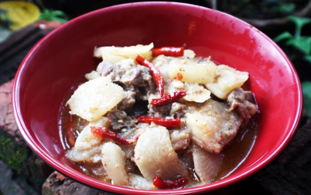 21 Local Dishes From Around India You Have To Try At Least Once