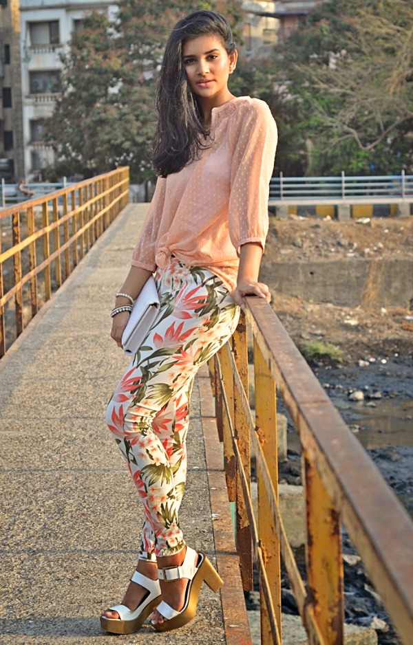 10 Of Mumbai’s Most Popular Fashion Bloggers Sort The Summer Look For You!
