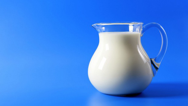 Full-Fat Milk May Have More Calories, But It's Healthier Than Low-Fat ...