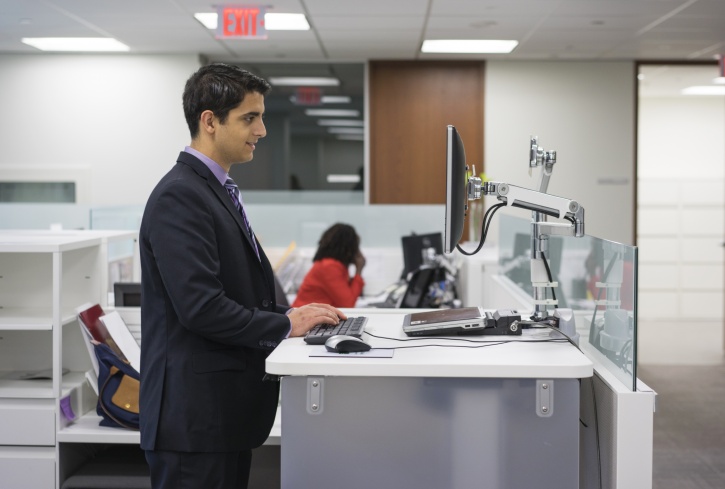 8 Simple Ways To Workout If You Have A Desk Job