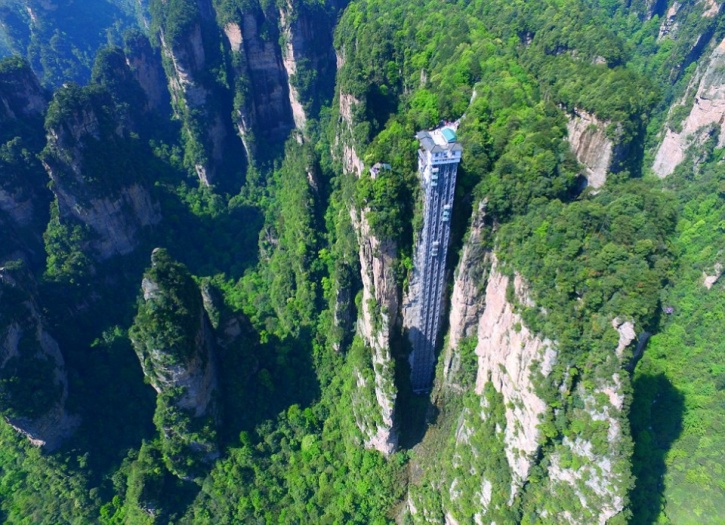 Glorious Pictures Reveal China's 1,070-Foot-Tall Glass Elevator That ...