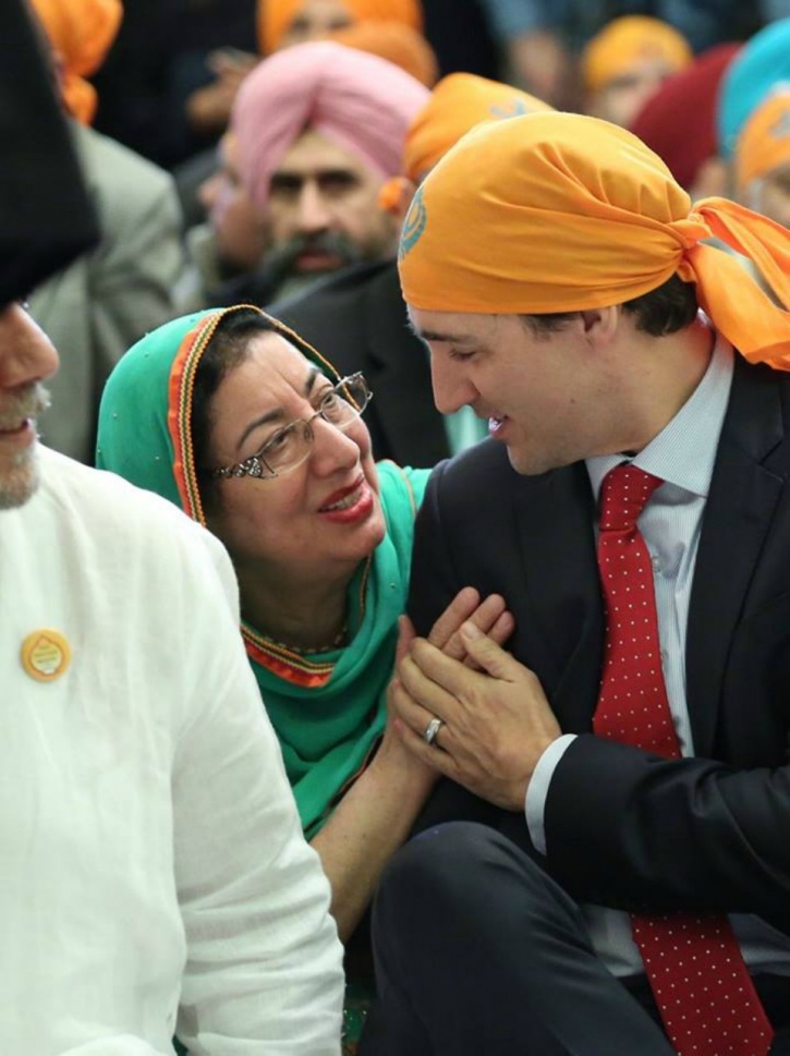 Prime Minister Justin Trudeau Celebrating Vaisakhi With Sikh Canadians ...