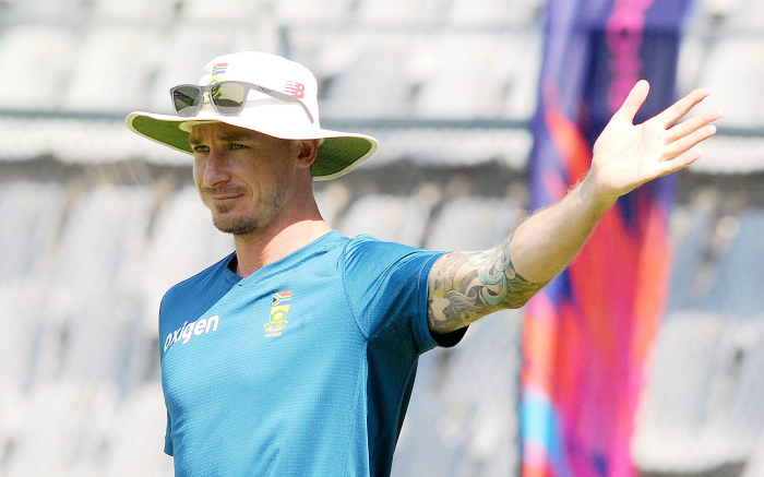 Dale Steyn Plays Street Cricket With Kids Barefoot. Watch What Happens ...
