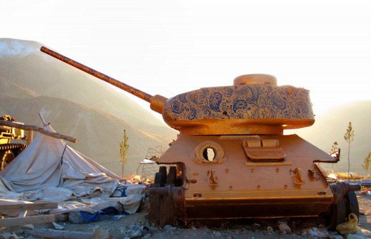 An Iranian Artist Gives An Unbelievable Makeover To Abandoned Army ...