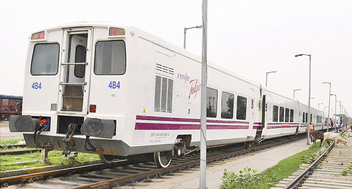 Spanish-Made Talgo Train Is Now The Fastest On Indian Tracks Ever ...