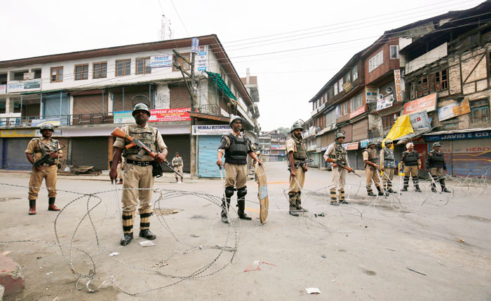 A Young Kashmiri Responds To Army Veteran’s Viral Open Letter To Burhan ...