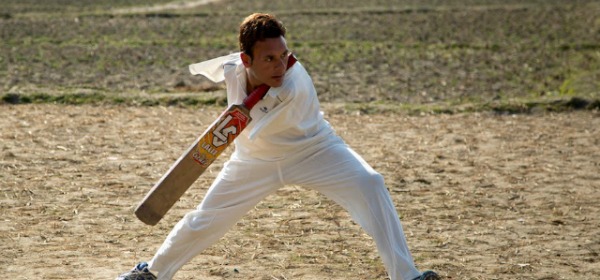The Inspiring Story Of Amir Hussain Lone - The Armless Cricketer Who ...