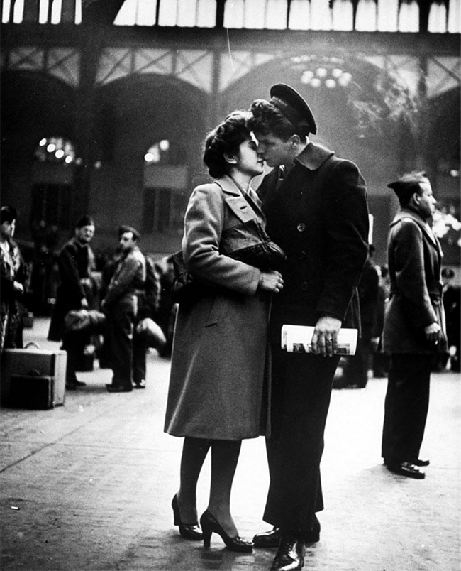 33 Photos Of World War II Soldiers And Their Girlfriends That Prove ...