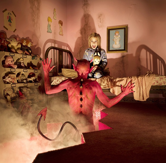 These 12 Photos Depicting Every Child's Nightmares Will Scare The Pants ...