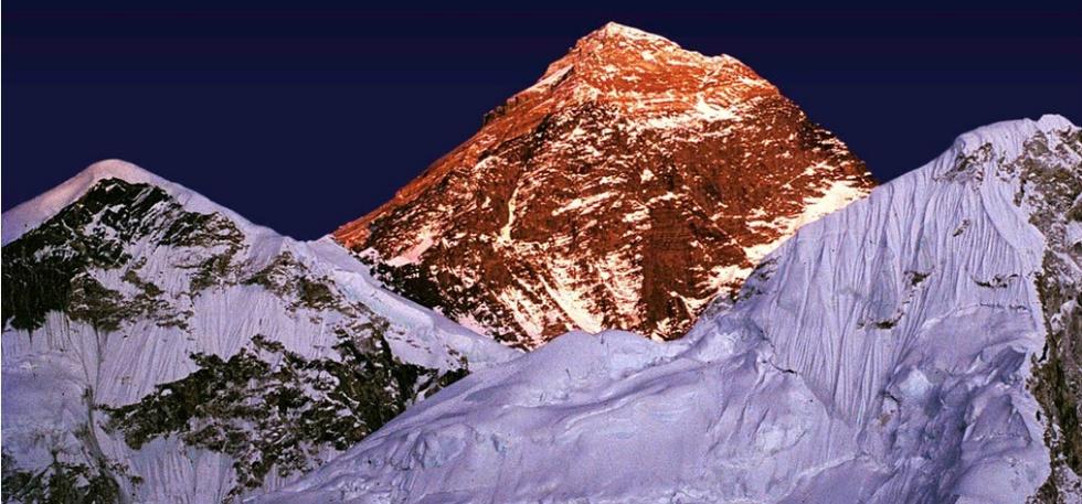 Climbers To Make Their Way Up To The Summit Of Mount Everest For The ...