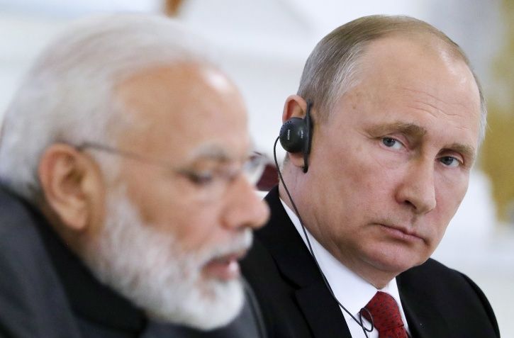 Modi Took A Stroll With Putin In A Park And We've Got Pictures To Prove ...