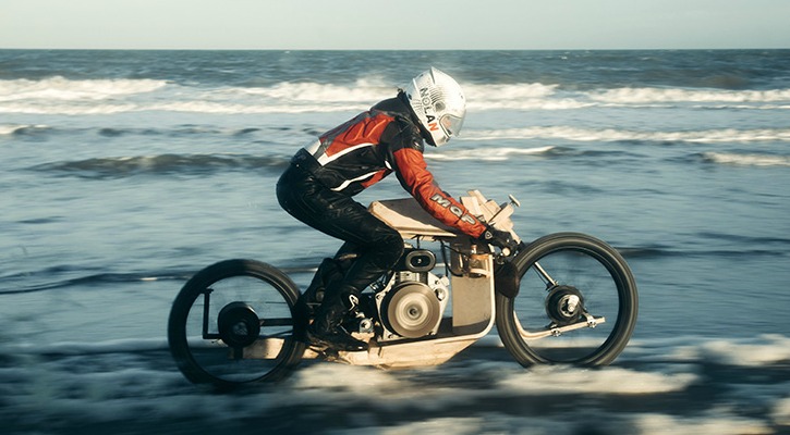 Two Guys Built A Nature-Themed Motorcycle Completely Out Of Wood That ...