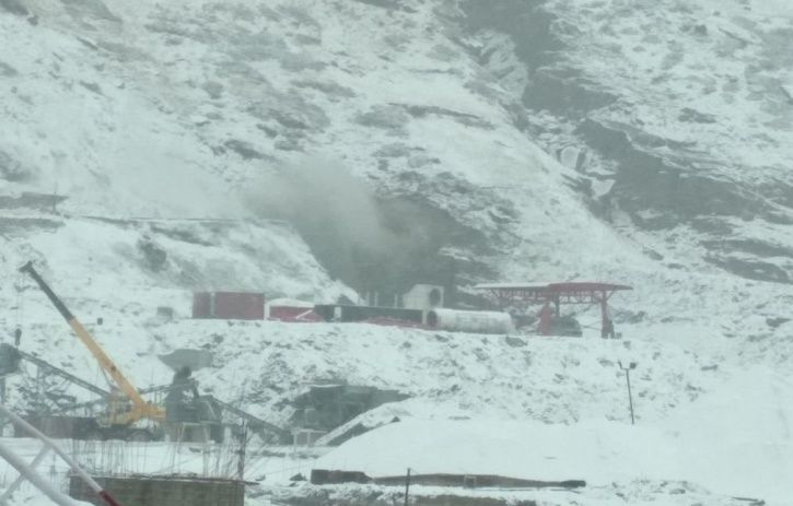 Snow Covers Hills As Winter Arrives In Himachal, Uttarakhand, And Jammu ...