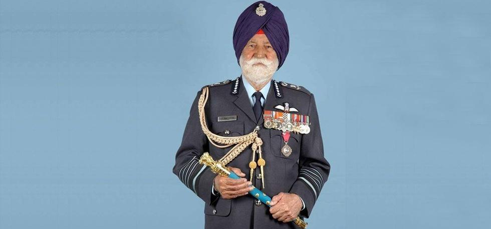 Here's How Arjan Singh The 'Flying Sikh' Earned His Battle Scar And Led ...