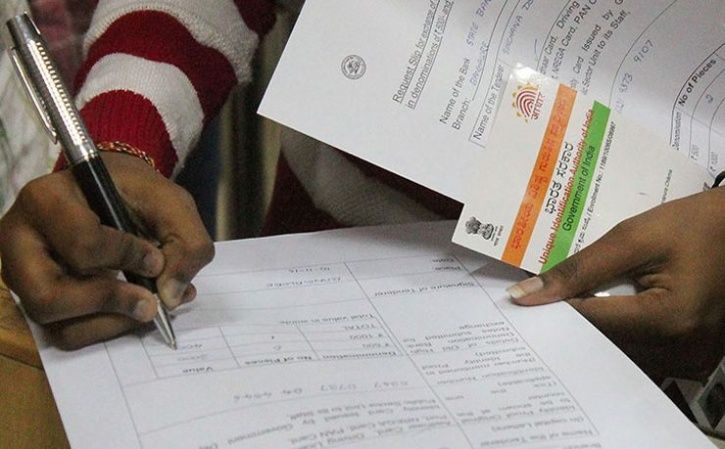UIDAI Admant That Aadhaar Data Is Safe Behind Five-Feet Thick Wall, But ...