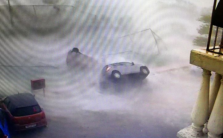 Cyclone Sagar: IMD Issues Advisory For Next 48 Hours To TN, Kerala ...