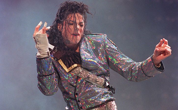 Decoded: Doctors Call Michael Jackson's Gravity-Defying 45 Degree Tilt ...