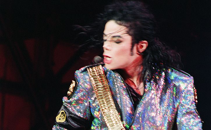 Decoded: Doctors Call Michael Jackson's Gravity-Defying 45 Degree Tilt ...
