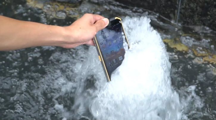 This Amazing Rs 28,000 Phone Is So Indestructible, Users Are Sinking It ...