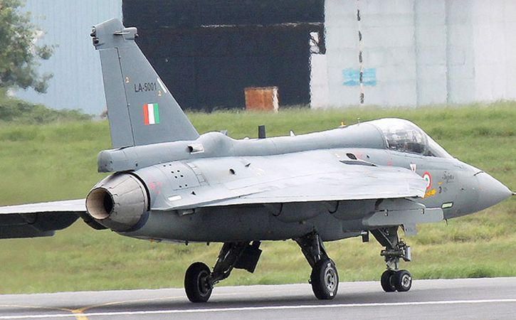 HAL Tejas Clears Another Milestone, Successfully Links Up With IAF Mid ...