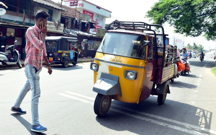 'Concerned' Man Moves Court Against Use Of Cellphones, Judges Ask Him ...