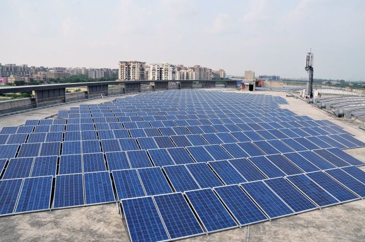 Delhi Metro Starts Operating On Solar Power, Will Become World’s 1st ...