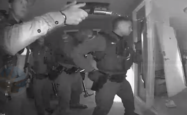 Swat team rescues unvaccinated toddler:SWAT Team Had To Break Into A ...