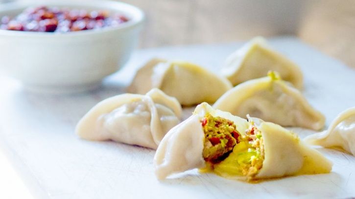 Momos:11 Crazy Facts About Momos That Are As Spicy As The Chutney You ...