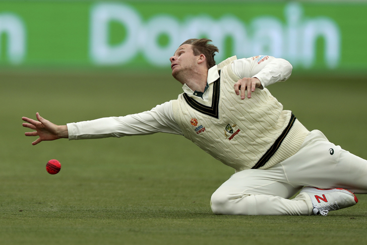 This 'Out Of The World' Catch By Steve Smith Has Left The Internet ...