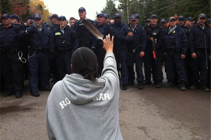36 Powerful Images Of Women Protesters Leading From The Front Across ...