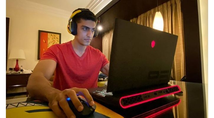 From Cyber Cafe Matches To Making India Proud, Ankit 'V3nom' Panth ...