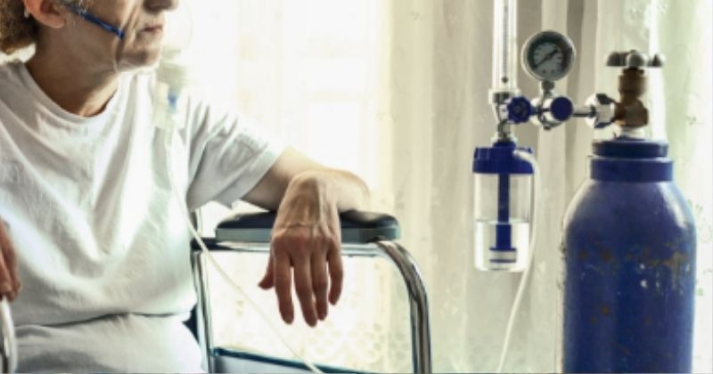 61-YO US Woman Smokes A Cigarette While On Oxygen Support, Dies As ...