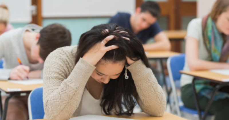 Professor Adds A Fake Question To Catch Students Cheating In Exams & It ...