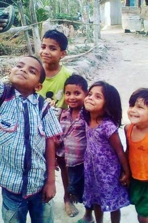 Of All The Great Things The Internet Has Given Us, Fish Bra Selfies Are ...