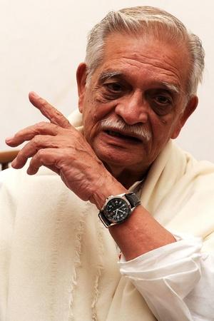 20 Hauntingly Beautiful Lines By Gulzar On Pain And Love That Speak ...