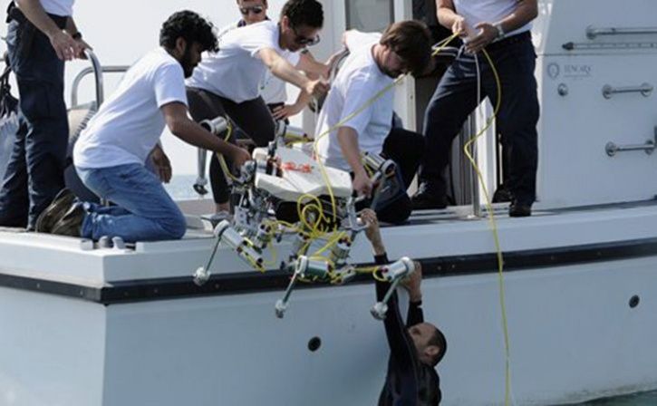 21 Inspiring Stories From Across The World That Show How We Can Fight ...