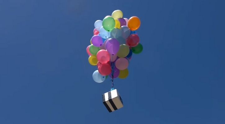 Guy Sends His iPhone XS 15 Km High In Sky Tied To 110 Balloons, But ...