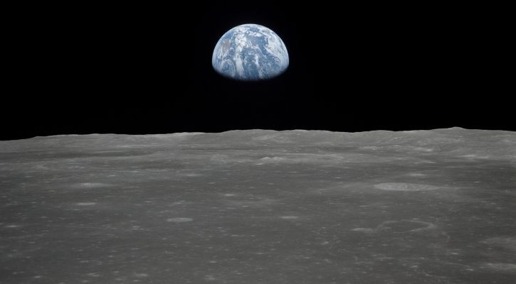 16 Years Ago, This Indian Bought A Plot On The Moon For Just Rs 9500 ...