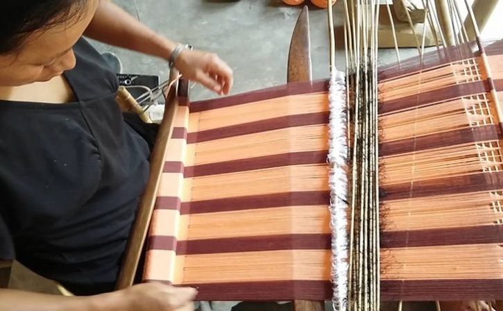 A Group Of Women Has Brought Back The Tradition Of Weaving To Bring A ...