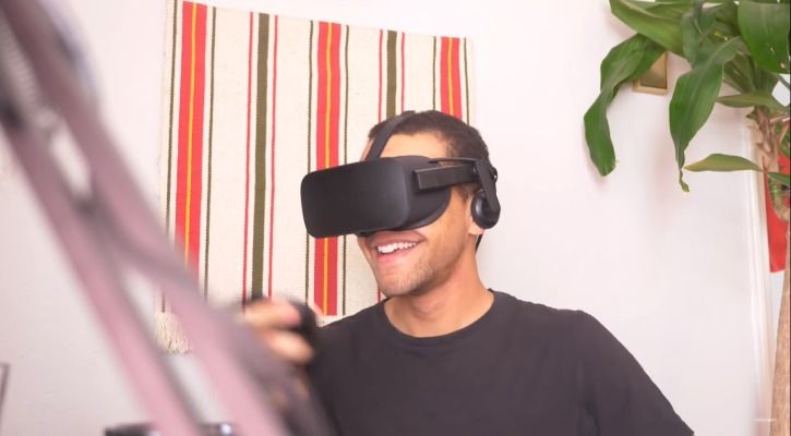 week in VR:This Guy Spent A Crazy Week Inside A VR Headset, To Prove It ...