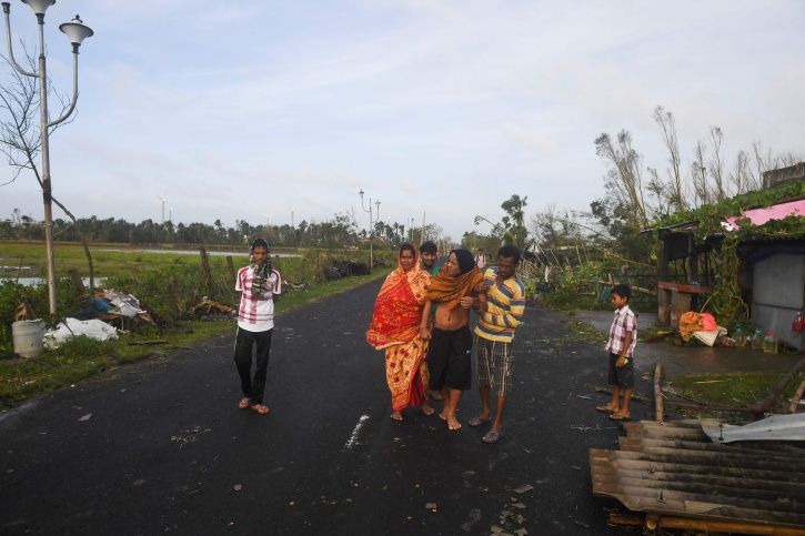 12 Heartbreaking Images Show How Severe Storm Cyclone Bulbul Lashes Out ...