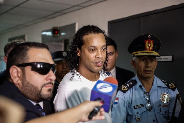 Some Relief For Ronaldinho As Paraguay Releases Him From Jail And Puts ...