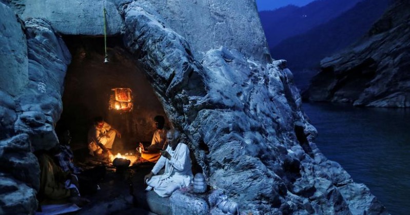 MP Software Engineer Found Living In Cave In Lockdown, With Copy Of ...